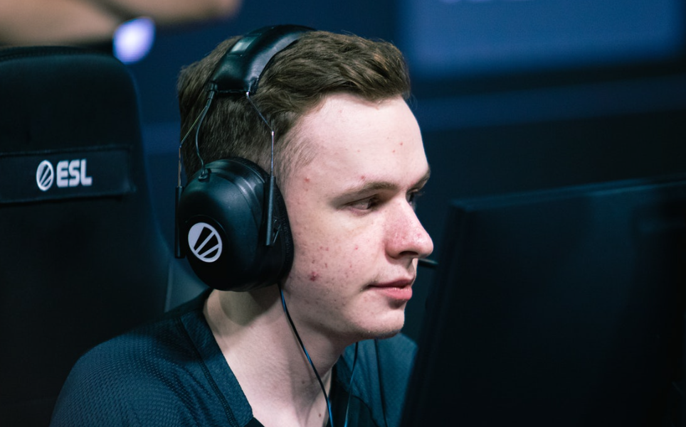 Тимофей «Interz» Якушин - Cloud9, Cs:go: 22 года, новости, статистика игр, настройки и конфиг ...